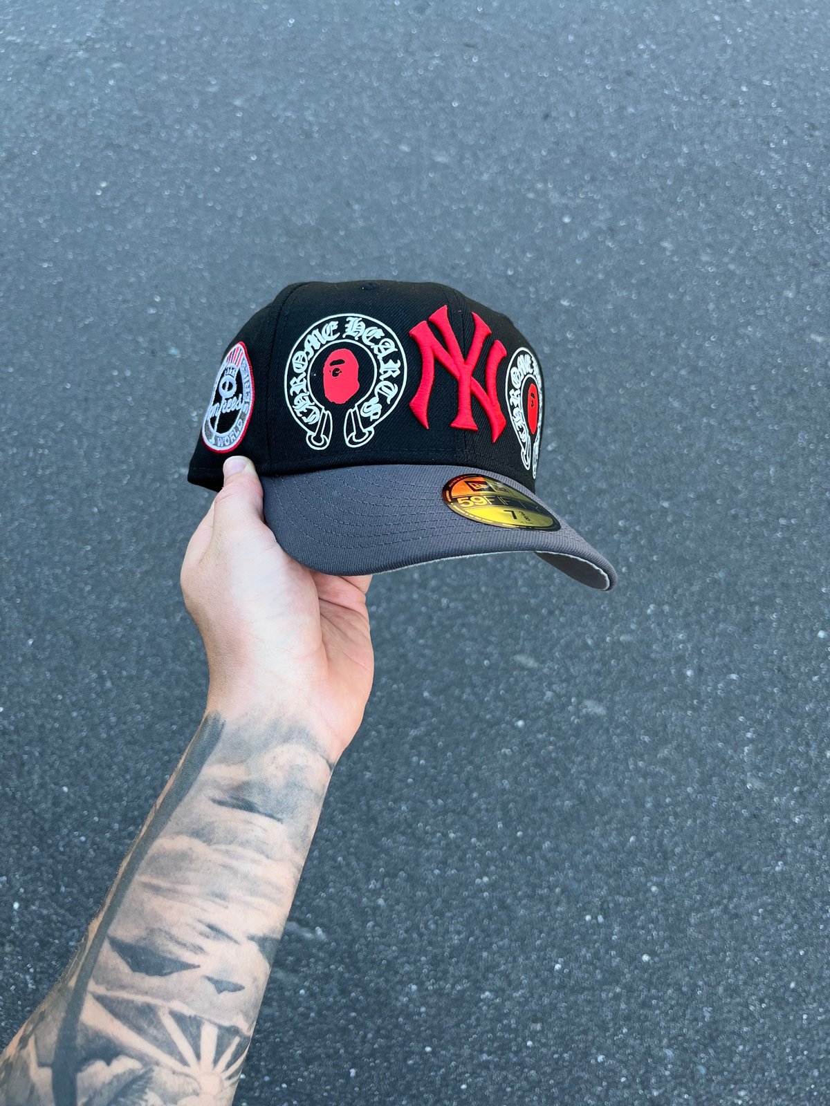 TRI TONE HOT GRAVEL NEW YORK YANKEES CUSTOM FITTED CAP | WORLDWIDE RANK LLC