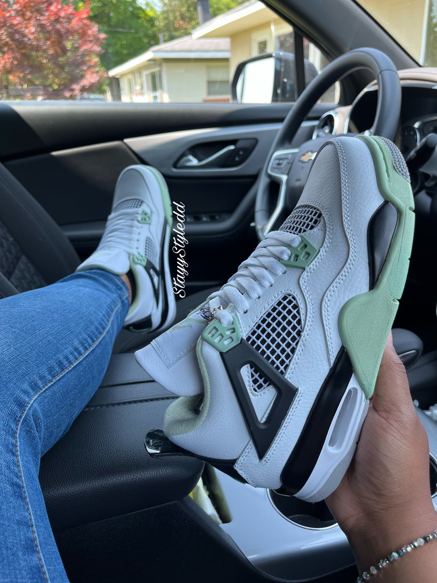 Seafoam 4s | StayyStyledd