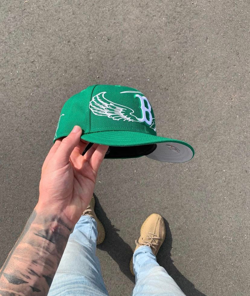 GREEN BOSTON RED SOX CUSTOM FITTED CAP | WORLDWIDE RANK LLC