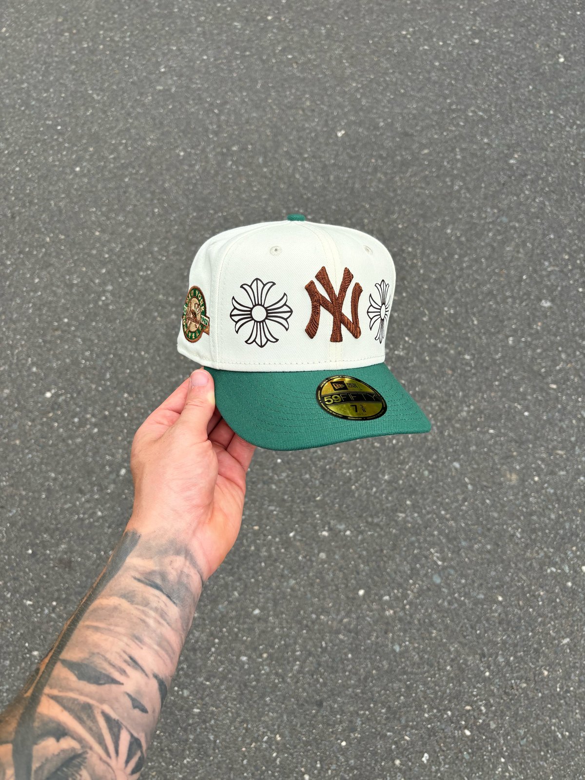 TRI TONE NEW YORK YANKEES CUSTOM FITTED CAP | WORLDWIDE RANK LLC