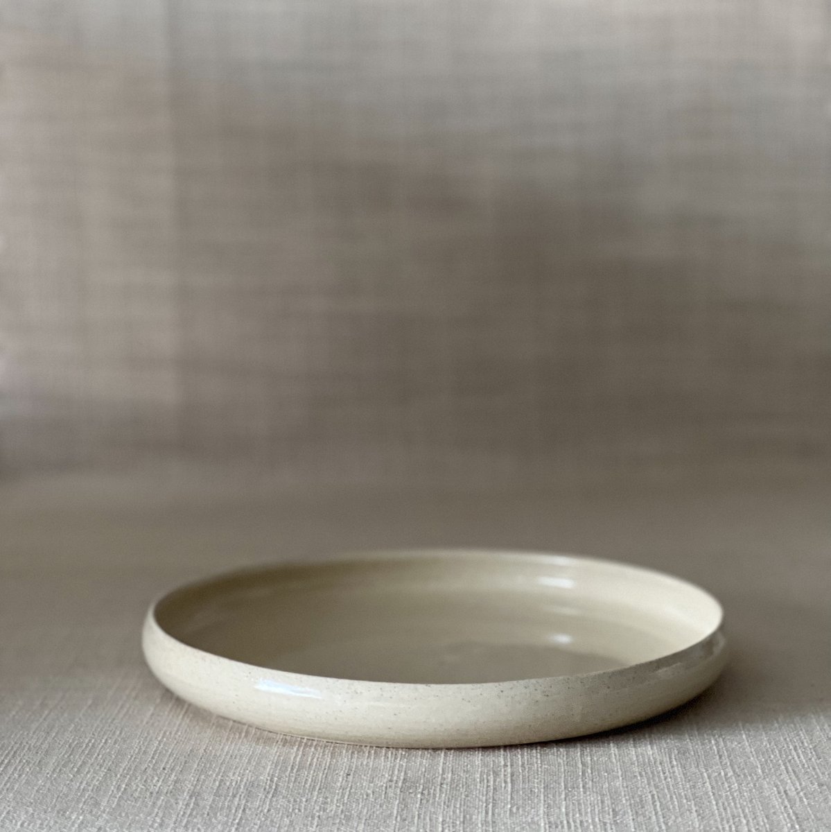 ZEN CURVED DINNER PLATE | Galit Maxwell