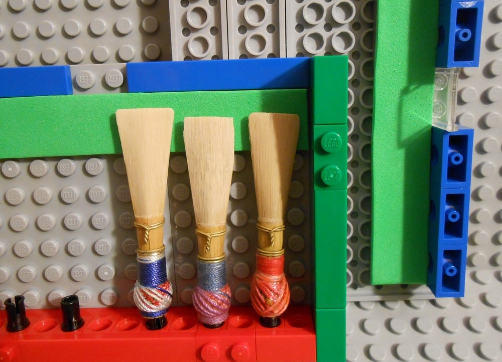 Bassoon case with pegs / Jared's Lego Creations