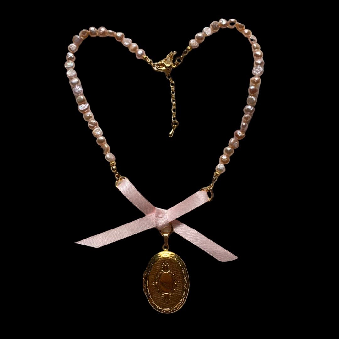 THE LILY LOCKET (PEARL) | LUNA DE SANGRE