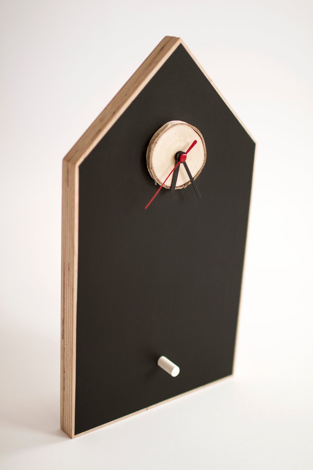 Chalkboard Birdhouse Clock / tiku tiku design