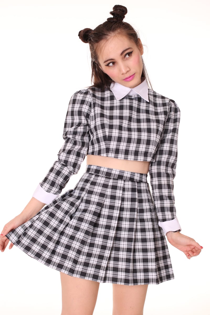 Made To Order As If Set In Black Checkered Glitters For Dinner