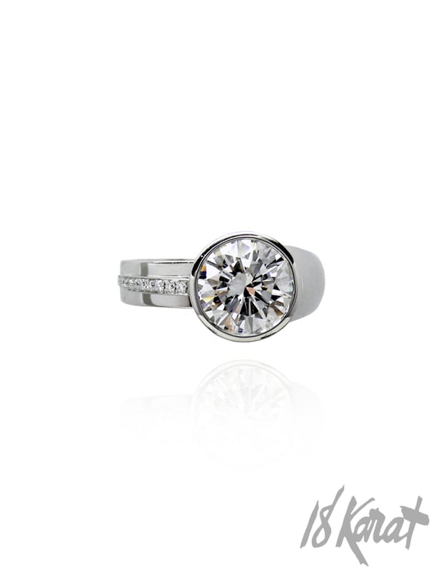 BRIDGED RING - 18Karat Studio+Gallery