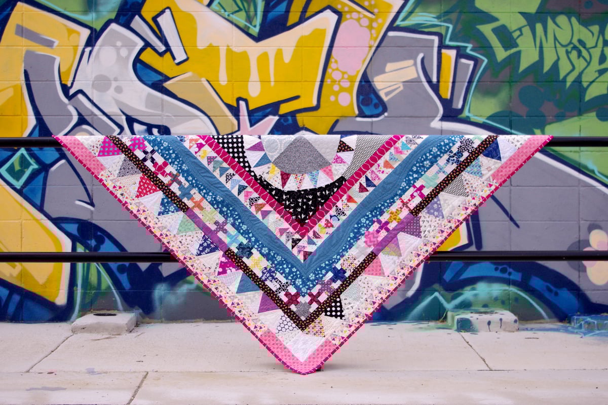 Modern Medallion quilt pattern / Raspberry Spool