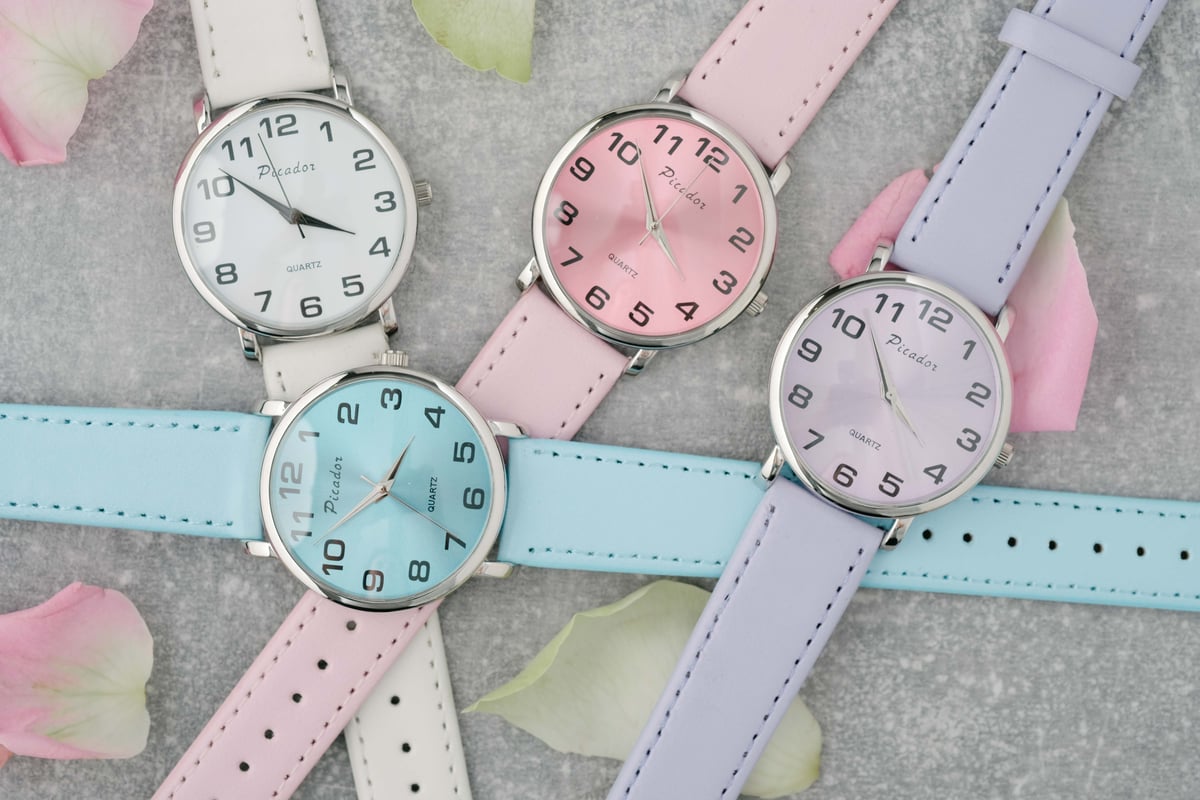 Watches / Silks Accessories