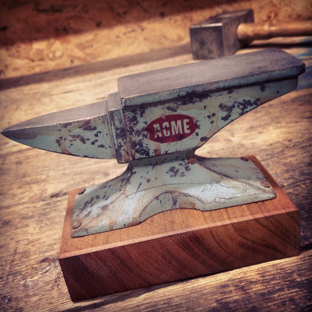 Acme anvil / Absurd Toys