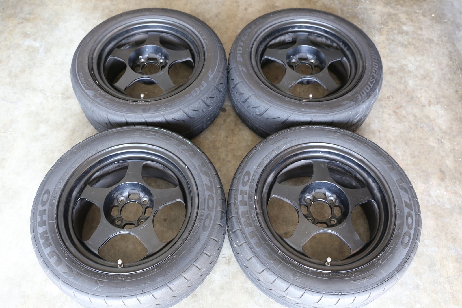 JDMPartsland — Desmond EVO Regamaster 15x7.0 +25 4x100