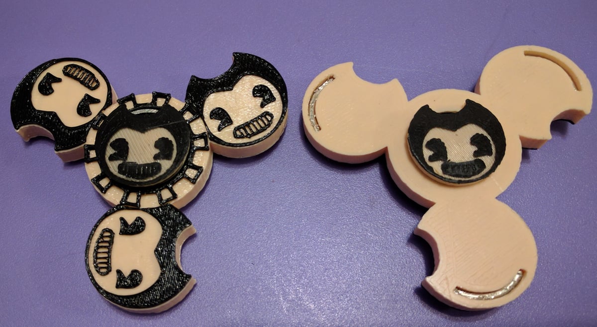 fulltilton — Bendy Fidget Spinner