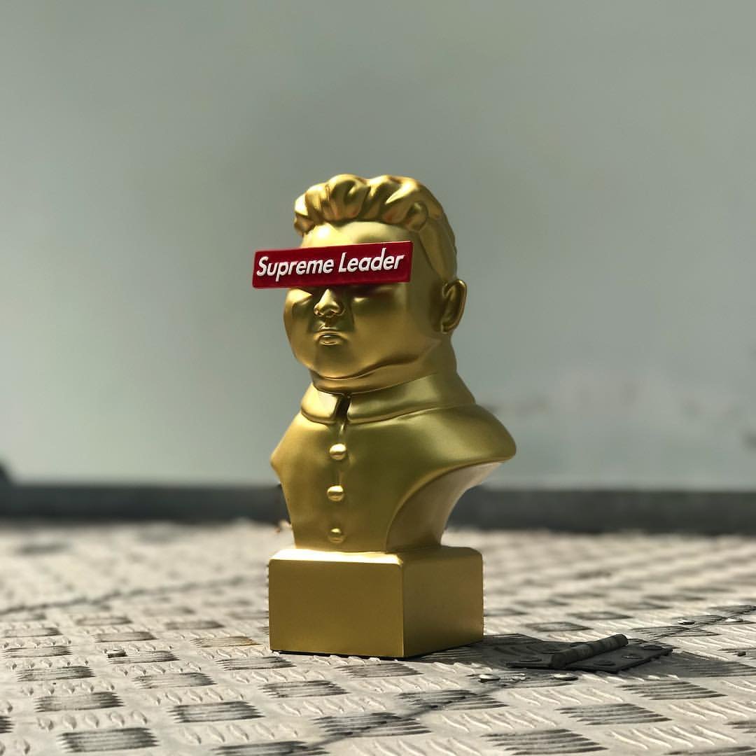 Supreme Leader / Pobber