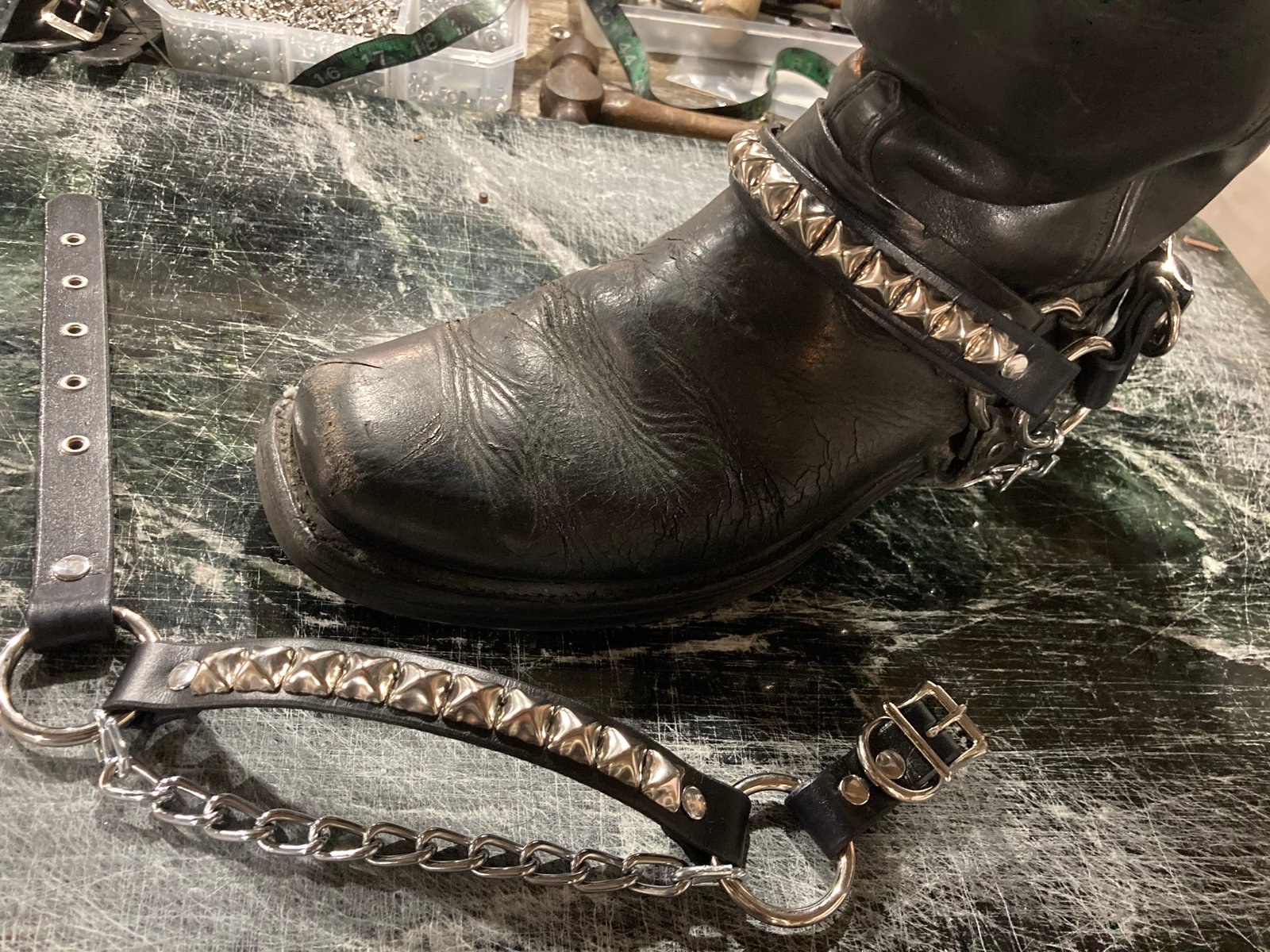 Pair of Single Row Pyramid Bootstraps | SEXMAN LEATHER