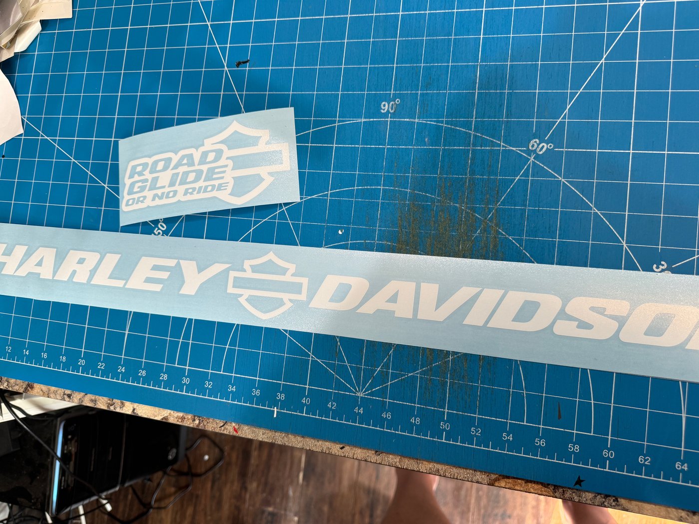 Jamie's Rear Window HD Bar and Shield Decal | Gladiator Graphics