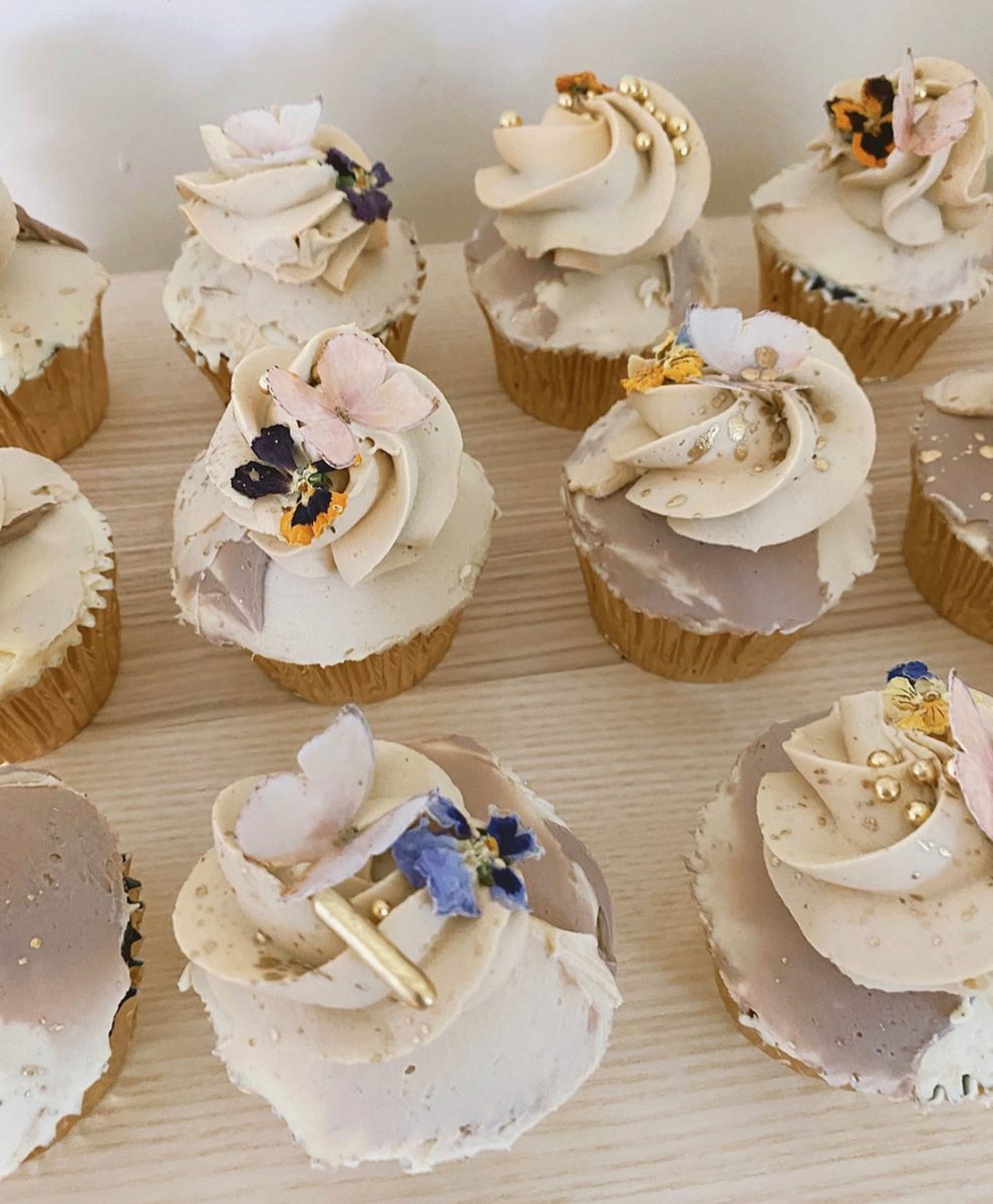 PRETTY LITTLE THINGS: FULL SIZE 6 PACK - please read description ...