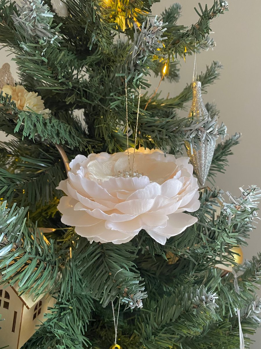 Ivory Hanging Peony (with pearls) | Peony Pixies