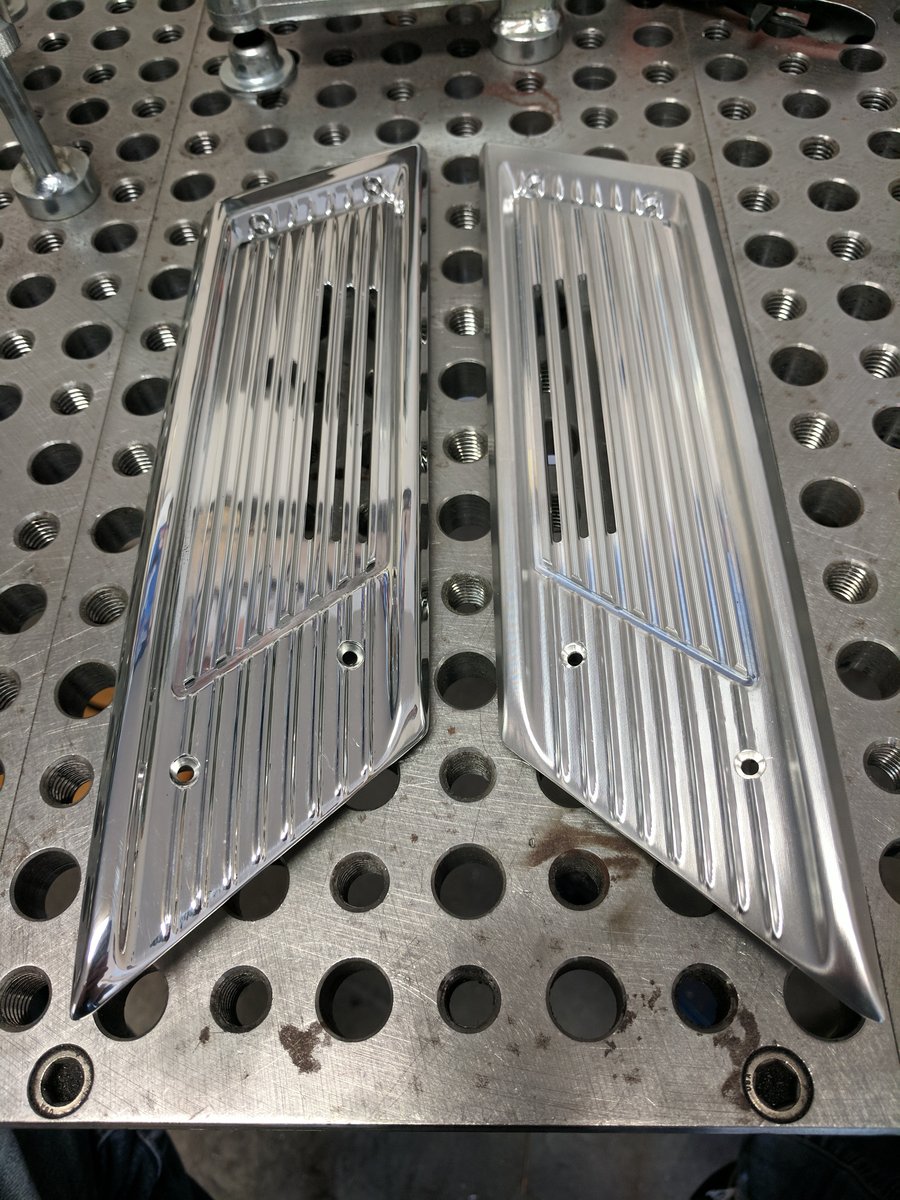 510 C-Pillar Vents w/mounting screws (70-73) | MachinedSpeed