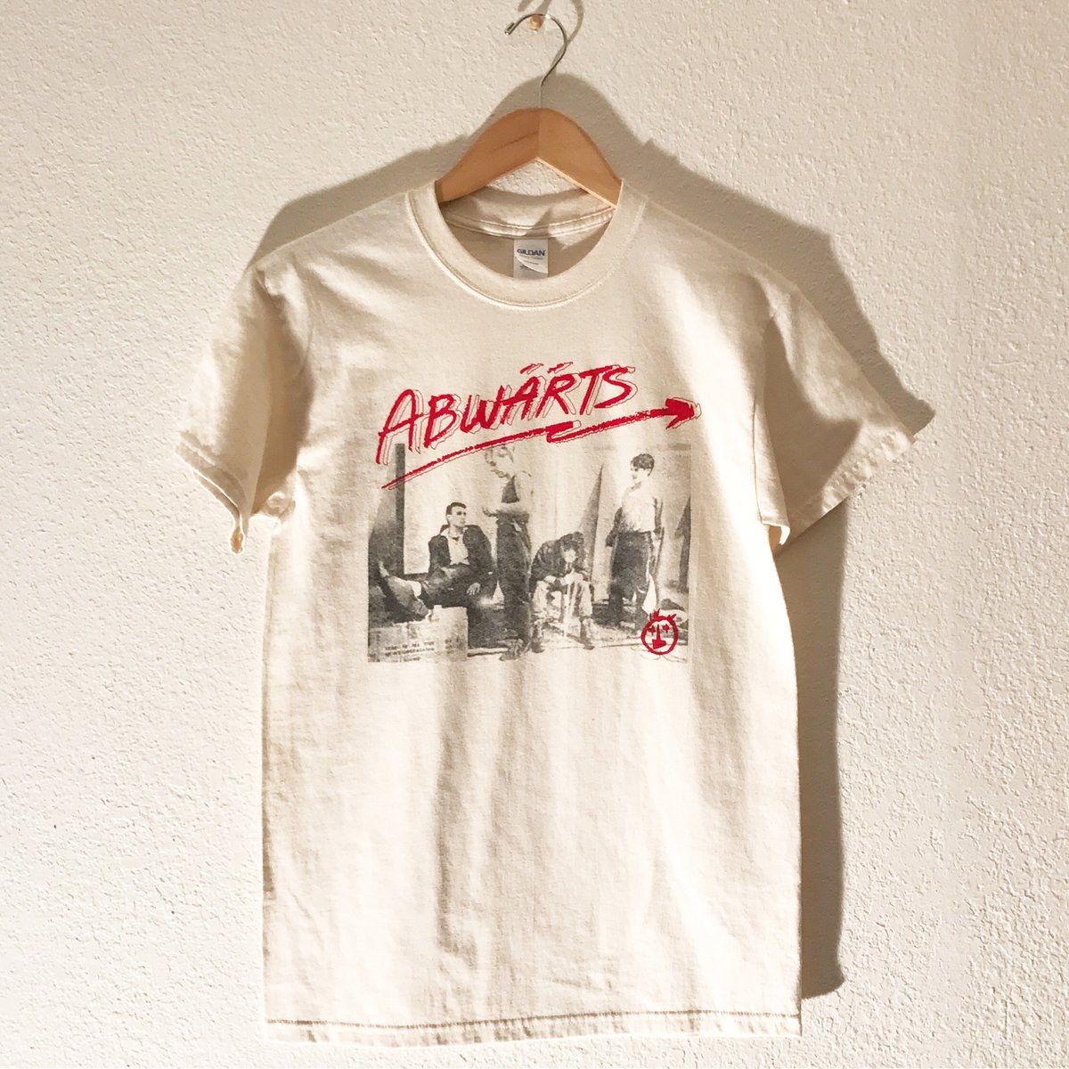 Abwärts Tee | Small Orange Diamond