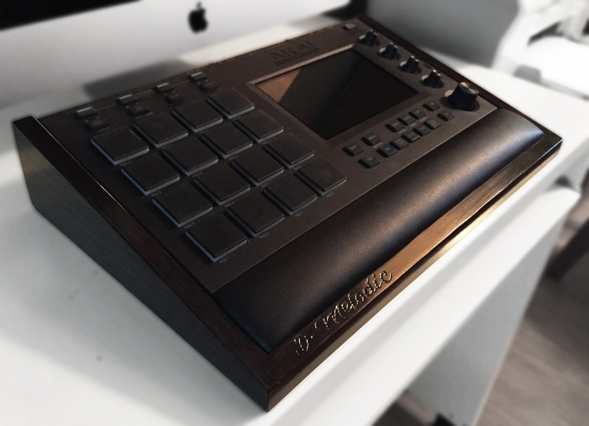 MPC Touch Stand w/ Hand Rest / Art's Wood Designs