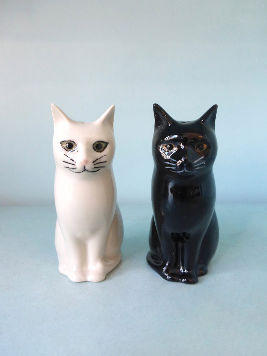 Cat Salt and Pepper | Souvenir Gallery