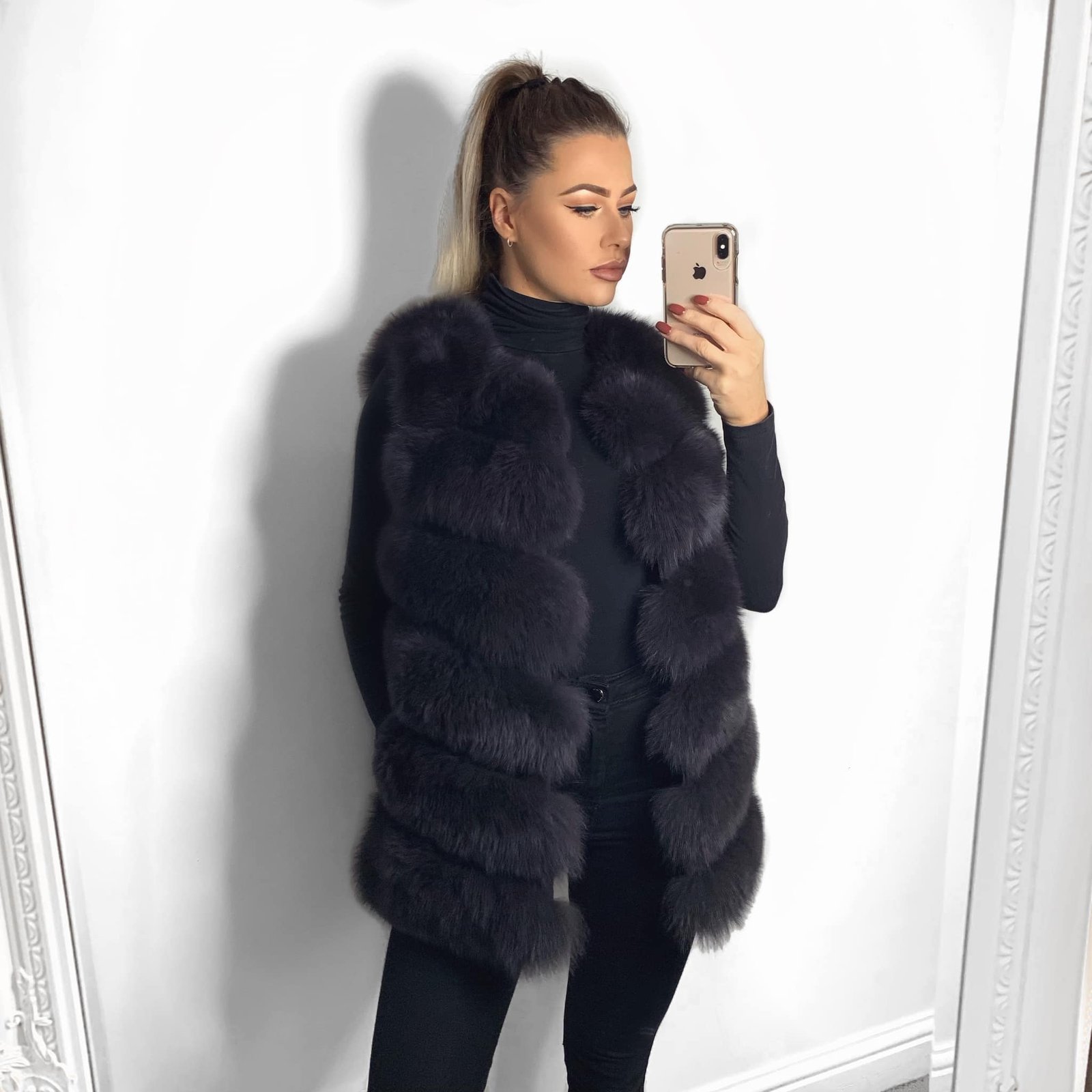 Sale > dark grey fur gilet > in stock