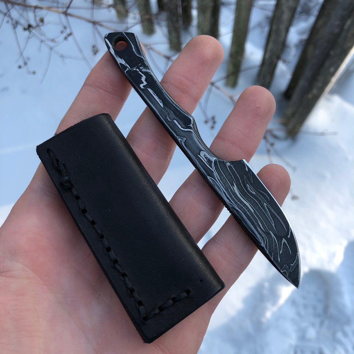 Damasteel Low layer Chickadee | Sutton Blades