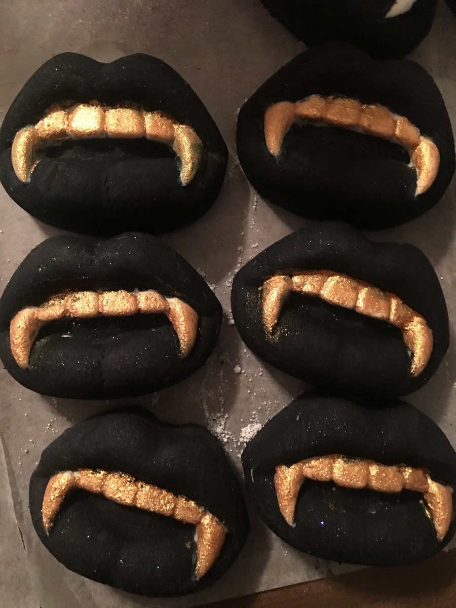 Vampire Fangs | sophireaptress