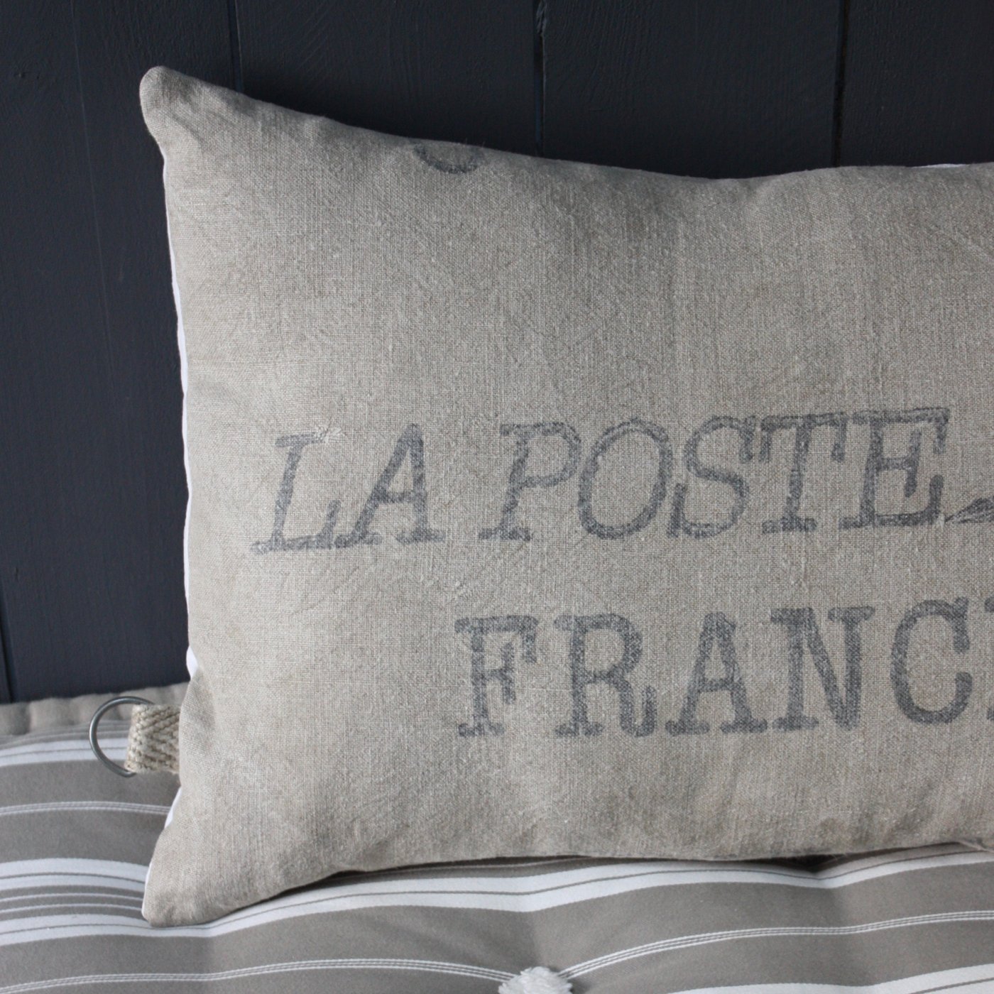 Coussin XXL La Poste France. | Le Grenier de Ninon