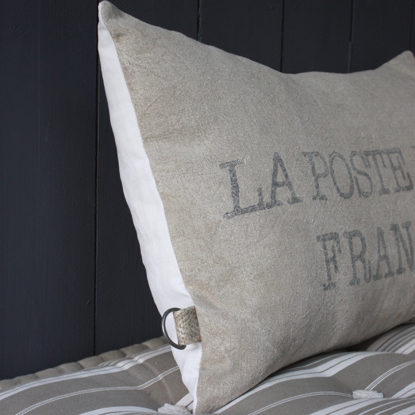 Coussin XXL La Poste France. | Le Grenier de Ninon