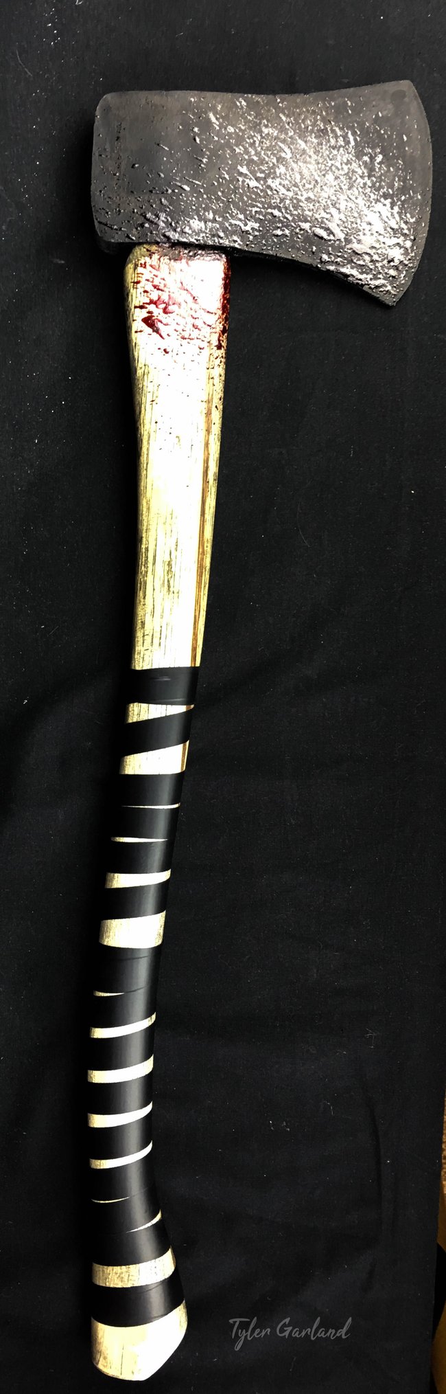 Menacing Murderer | Horror Axes
