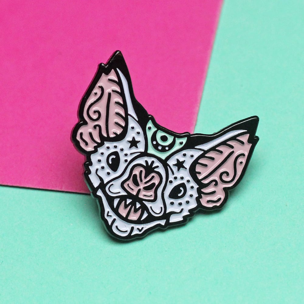 Mystical vampire bat, enamel pin - bat pin - creepy cute - spooky pin ...