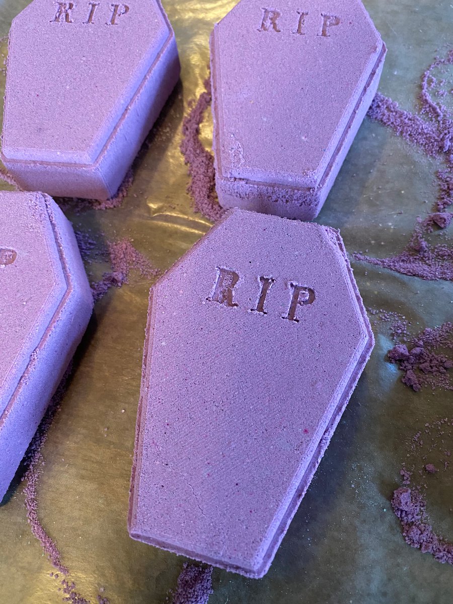 Cranberry Coffin Bath Bomb | sophireaptress