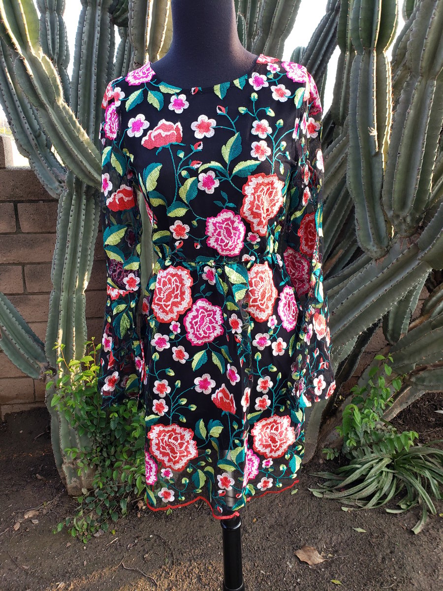 Bella's Boutique — Como La Flor Dress