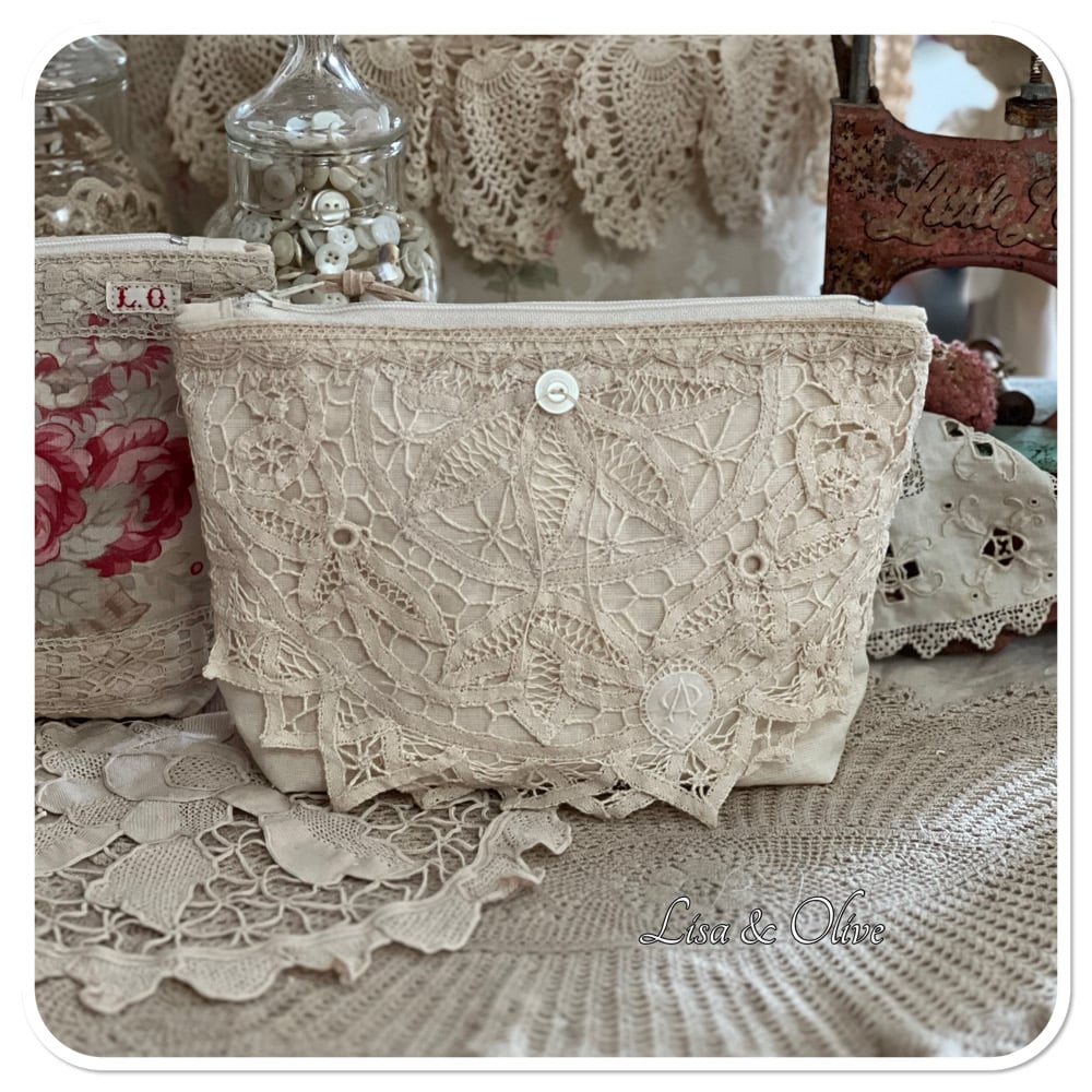 french lace zipper purse | Lisaandolive