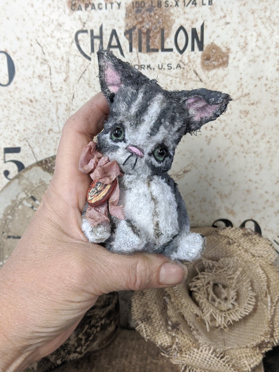 Teenie-Weenie 4" gray Tabby Kitty cat by whendis bears / Whendi's Bears