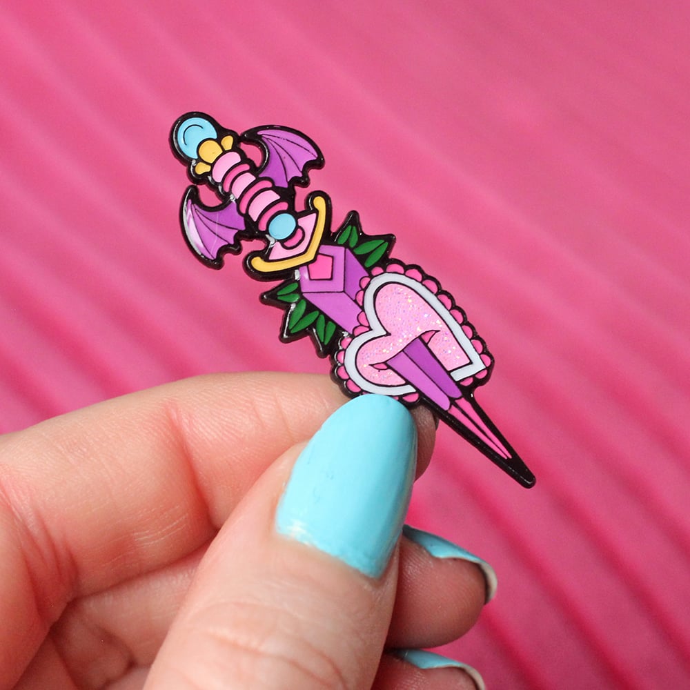 Purple Batwing Dagger enamel pin - neo trad - creepy cute - pastel goth ...