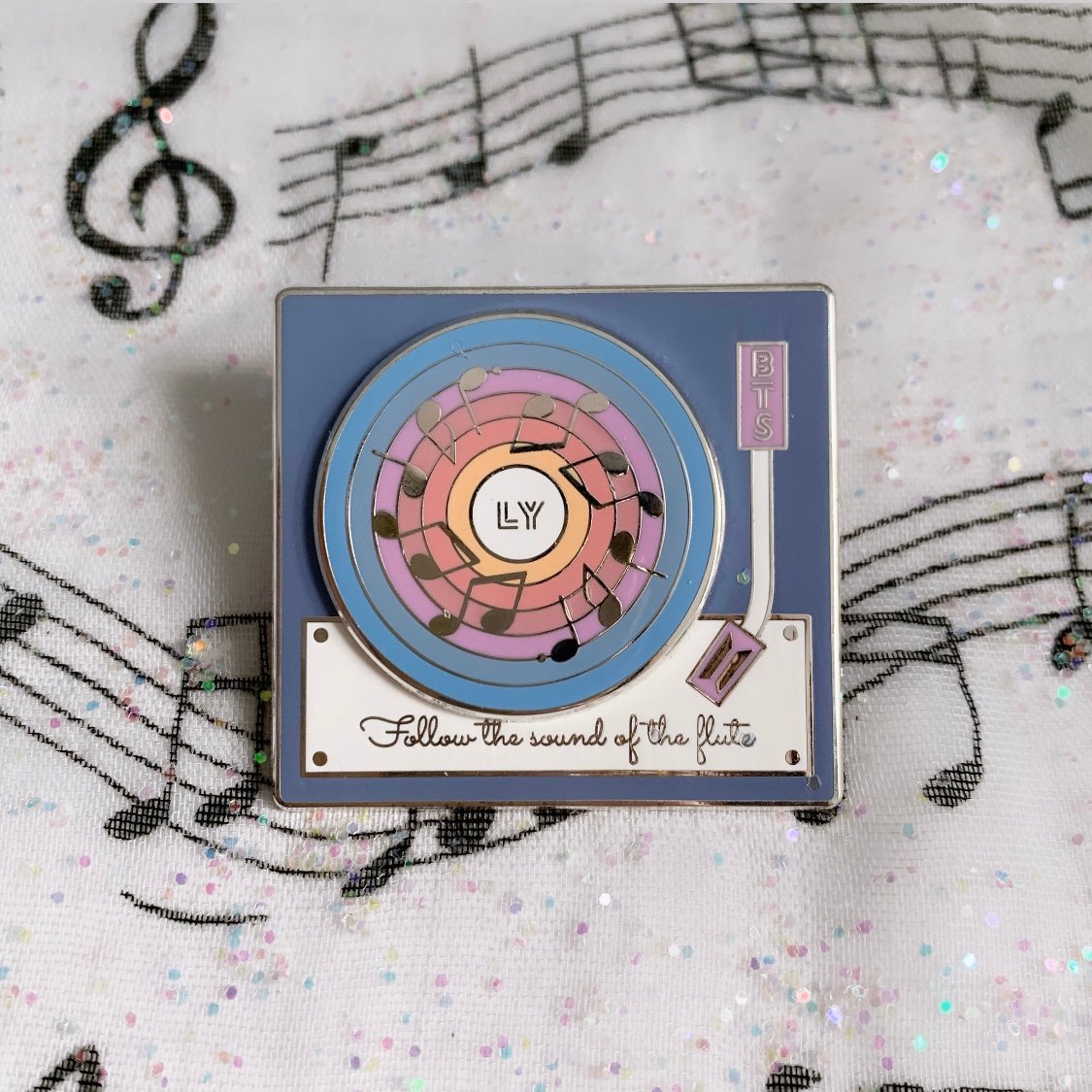Pied Piper Spinning Record Pin | Pied Piper Pins