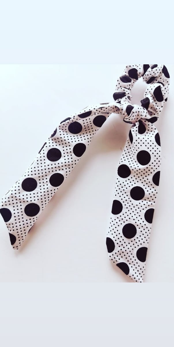Scrunchie Tails | The Sparkling Willow