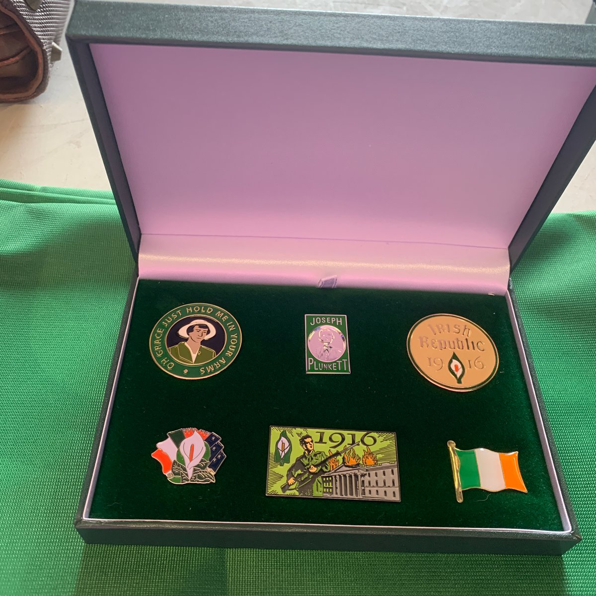 Grace badge set | hailhailsouvenirs