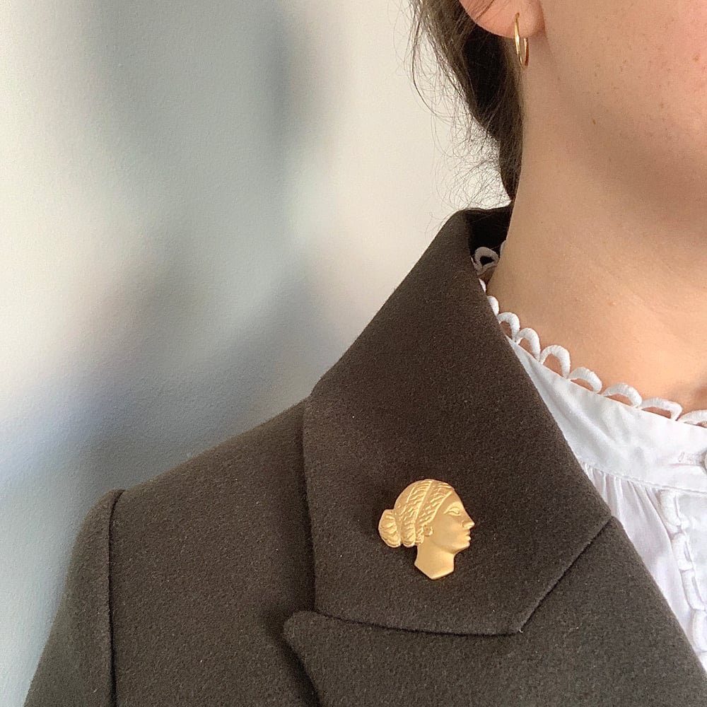 Hand Brooch | Charlotte McLeish Ceramics