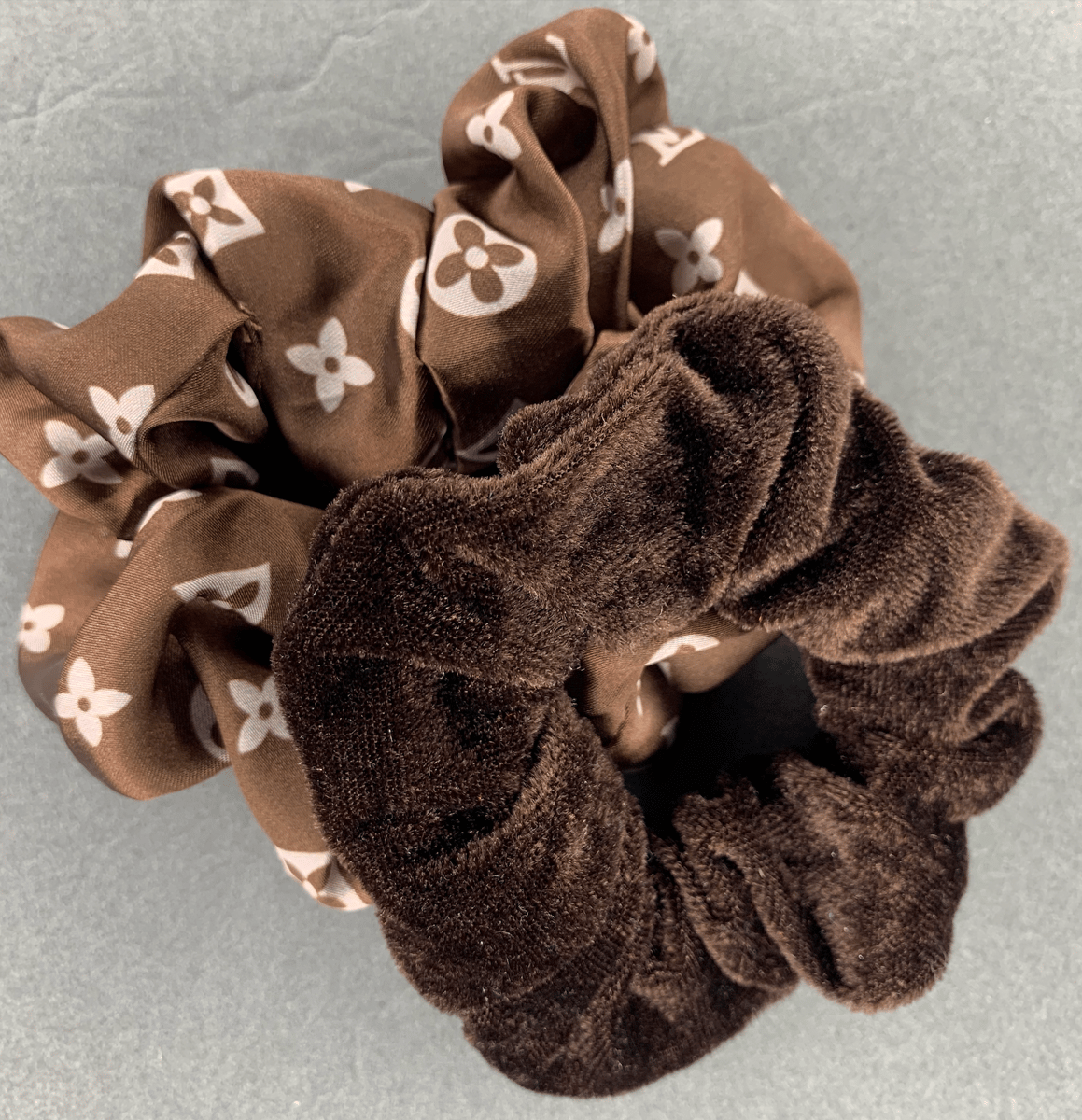 Brown Scrunchie Set | Shadesbytomietee