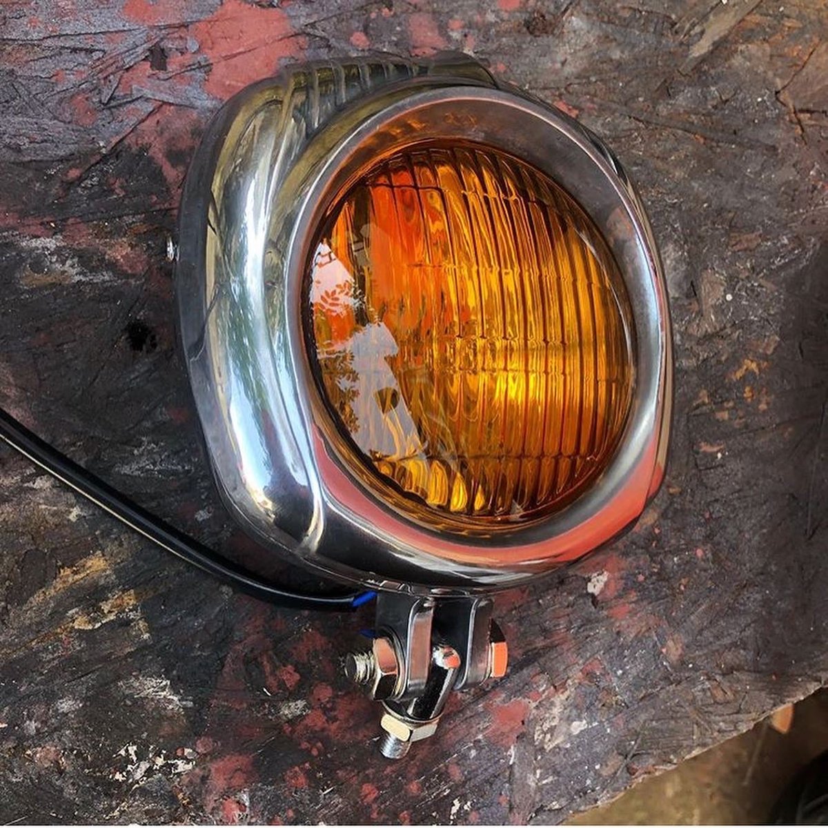 Vintage Chop — Cast aluminium amber headlight