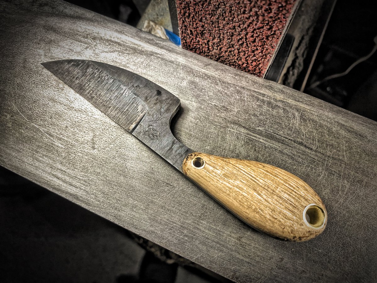 Backfin - reverse edge knife | Pinewood-Project