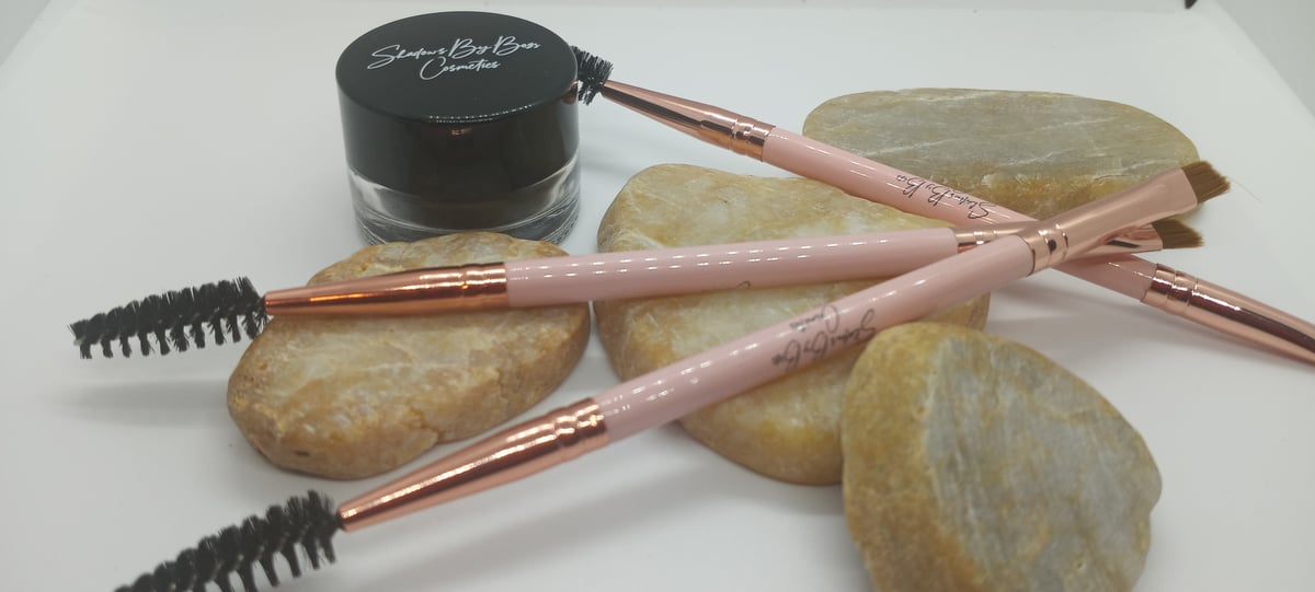 Spoolie Brush | Shadows By Boss Cosmetics