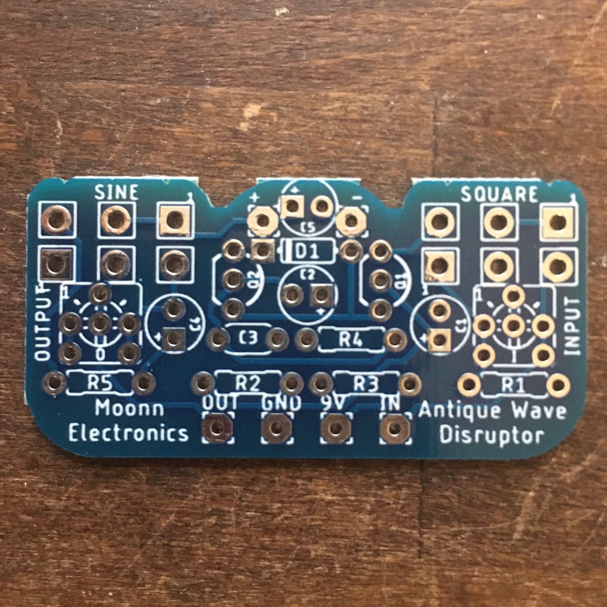 Antique Wave Disruptor | Moonn Electronics