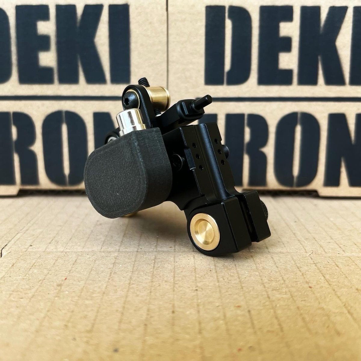 SENSEI V3R RCA BLACK | DEKI IRON
