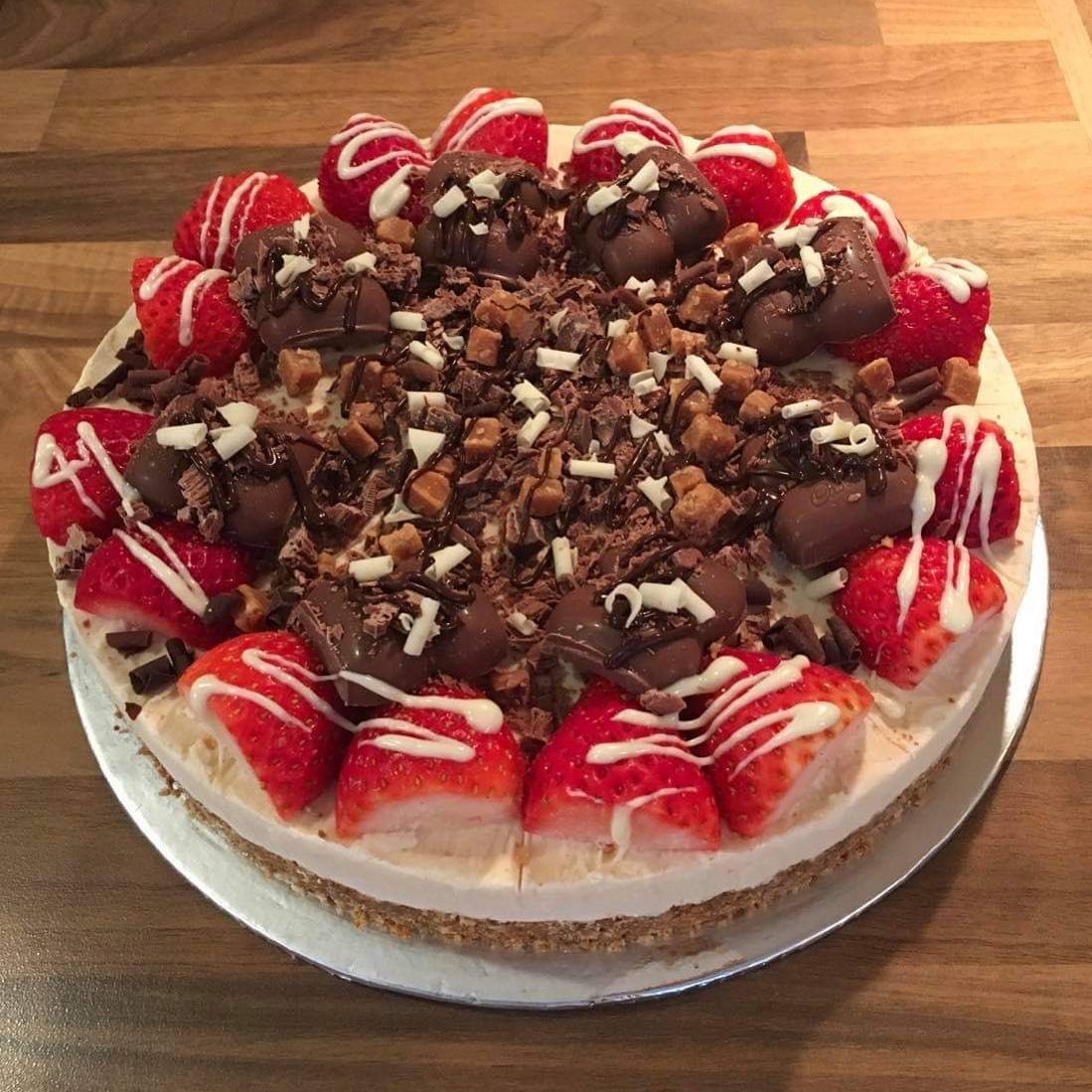 Large Cheesecake | Lady Penelope's Cheesecakes