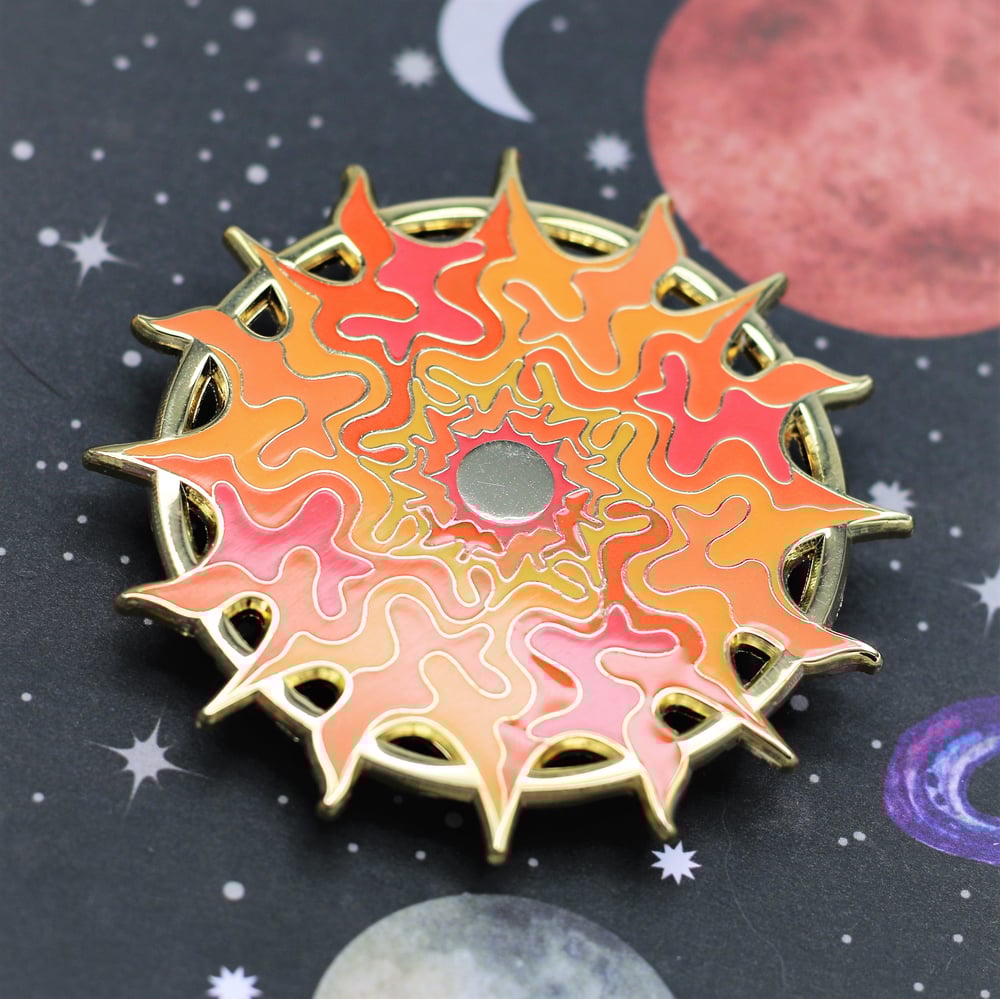 Sun : Gold Pin | vipi.ink