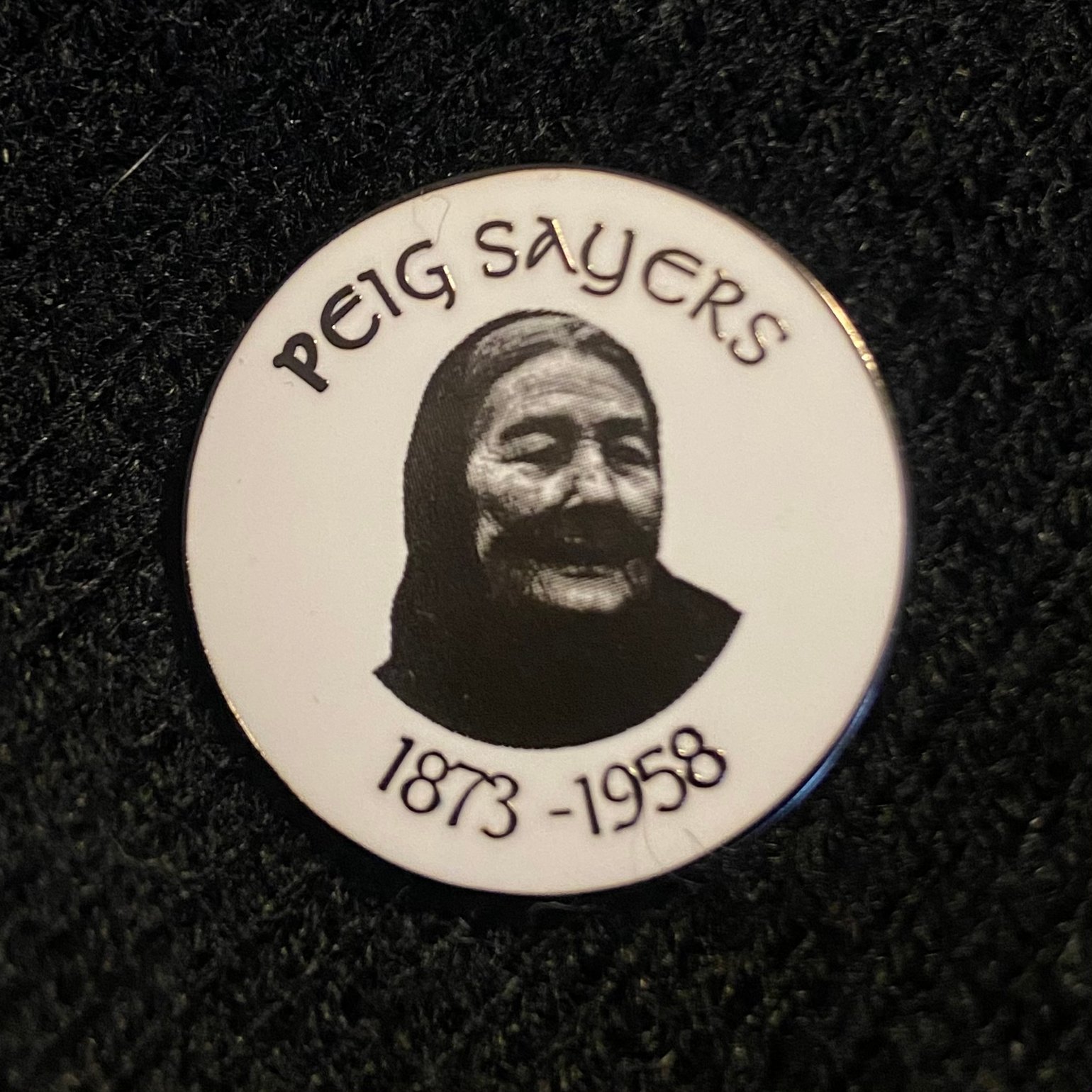 Peig Sayers Badge | Irish History Podcast