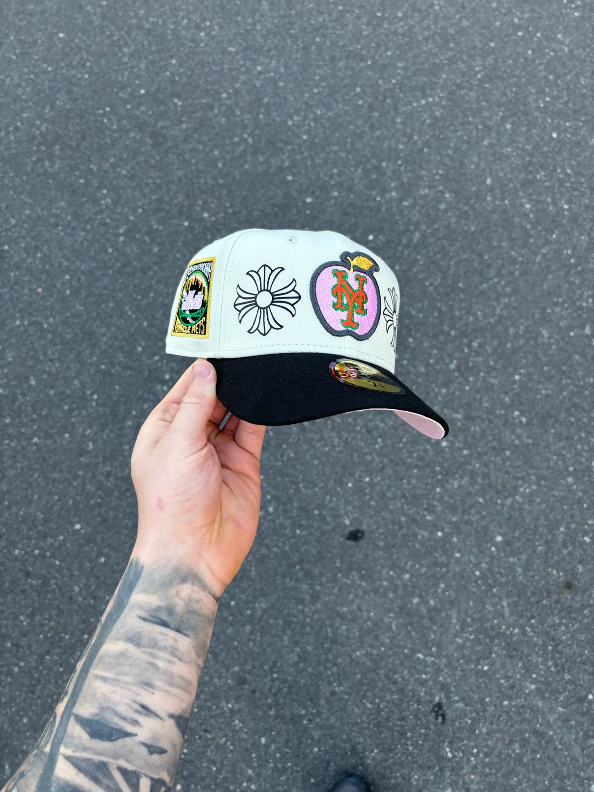 PINK BRIM NEAPOLITAN NEW YORK METS CUSTOM FITTED CAP | WORLDWIDE RANK LLC